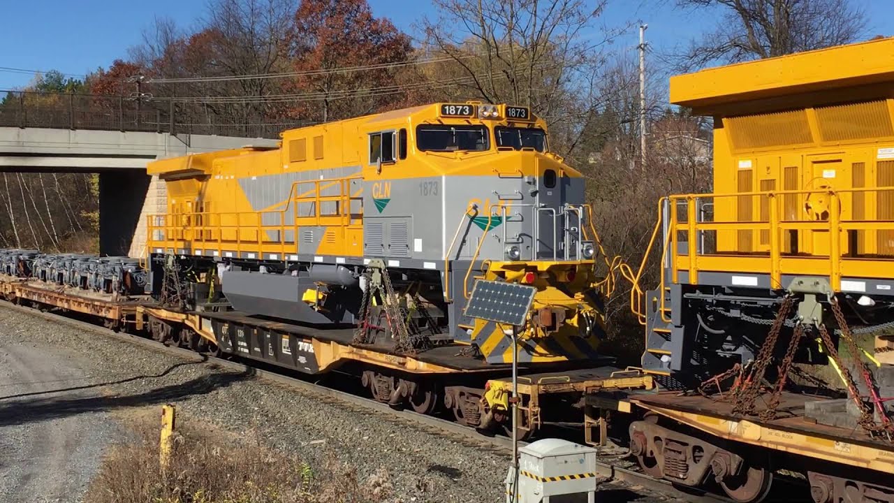 NS 056 with Export GE Locomotives for Mozambique - YouTube