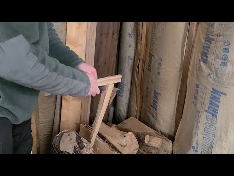 Batoning Technique to Save your Knife. - YouTube