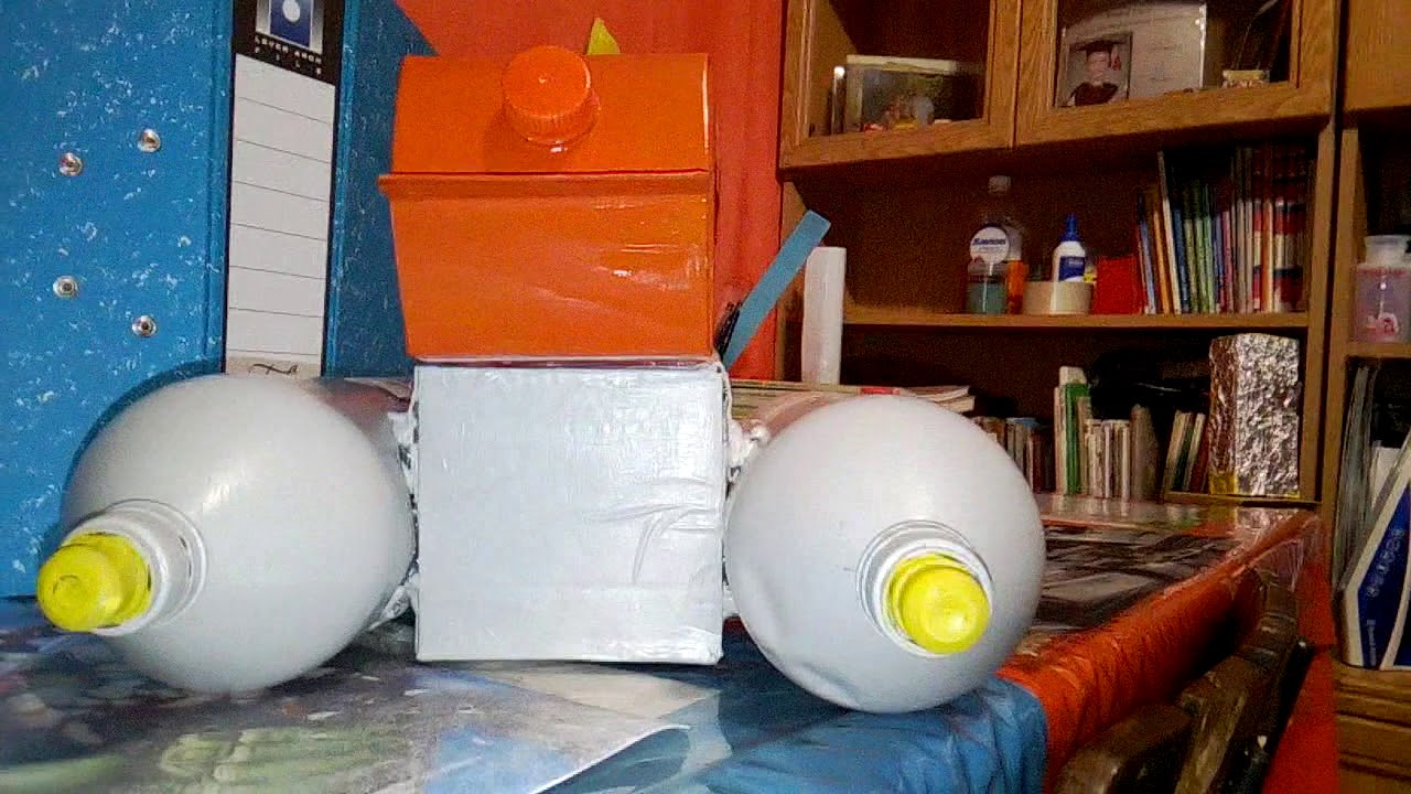 Home made spaceship 2 - YouTube