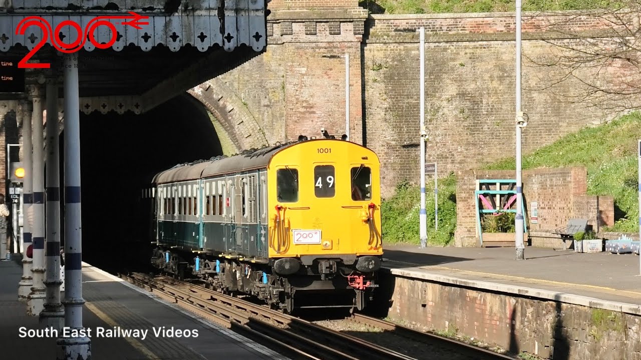 ‘The East West DEMU’ Class 201/202 Thumper | 1001/1013 passing St ...