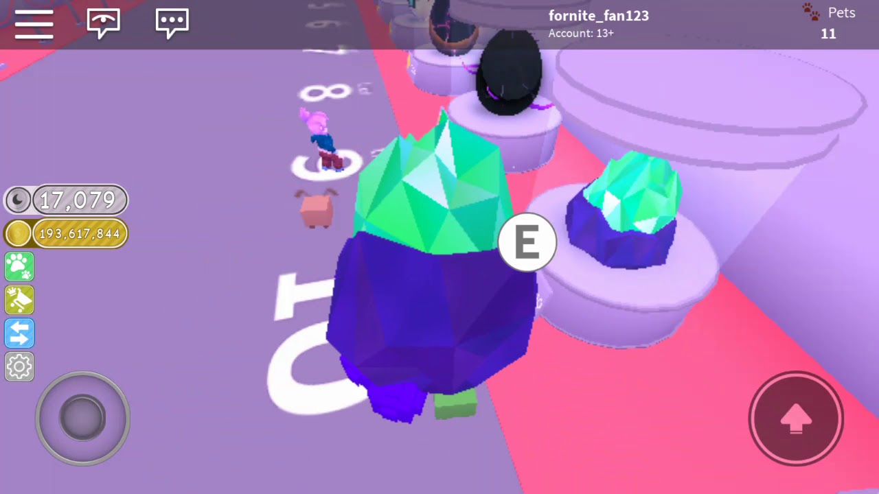Playing pet sim - YouTube