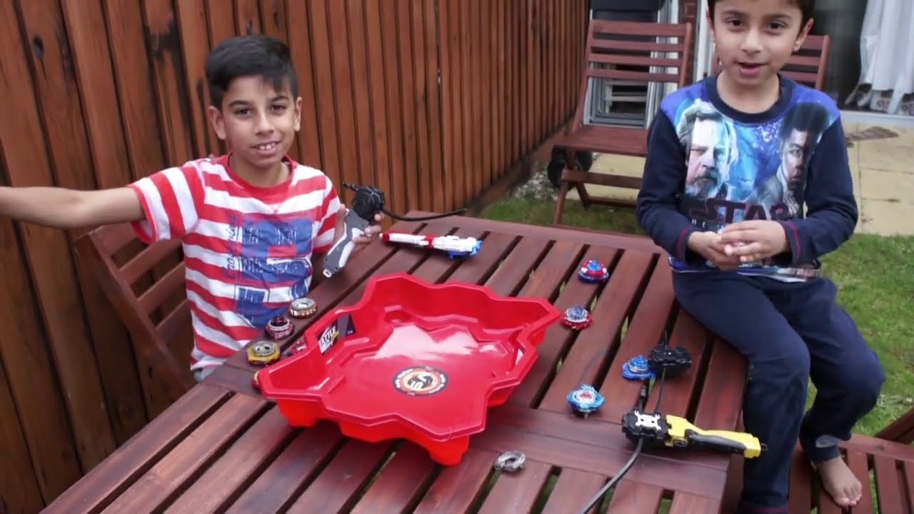 First Beyblade Battle - Awesome Kids - YouTube