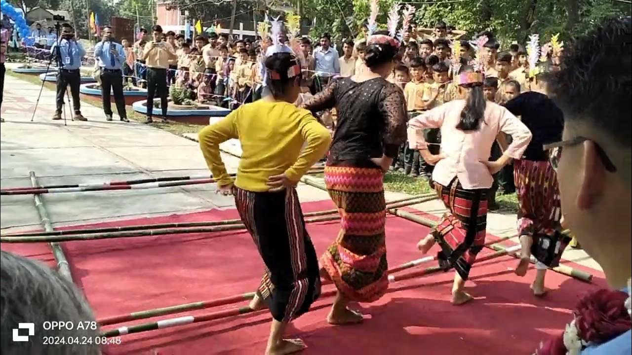 Traditional Baum dance - YouTube