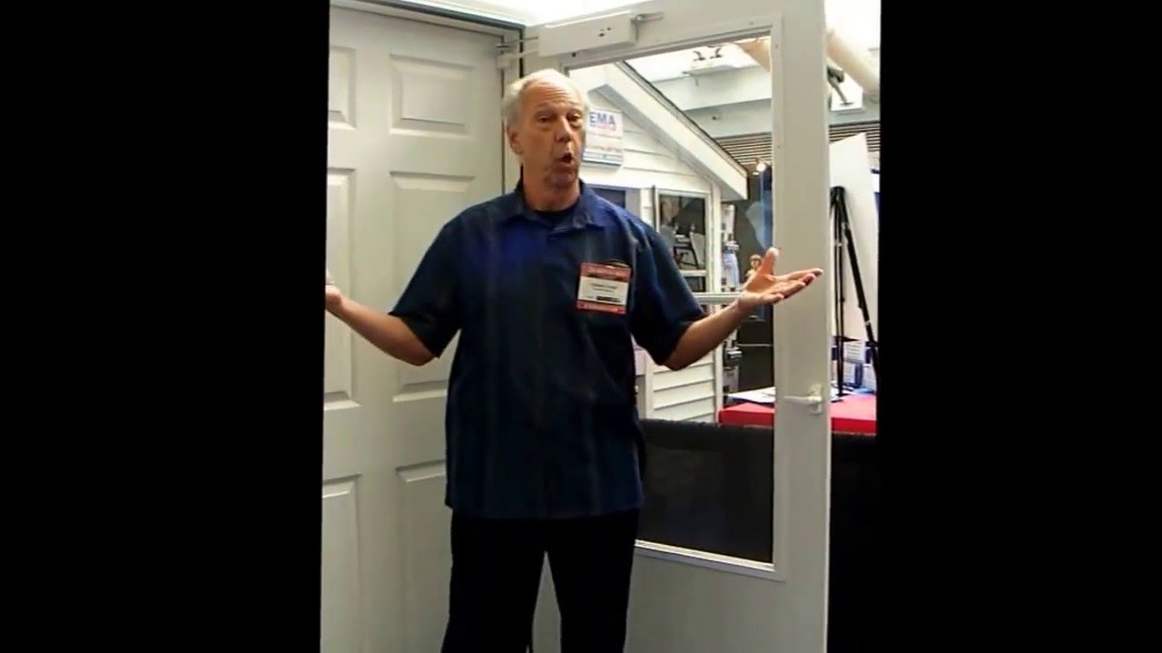 Easy In-Easy Out Demo - YouTube