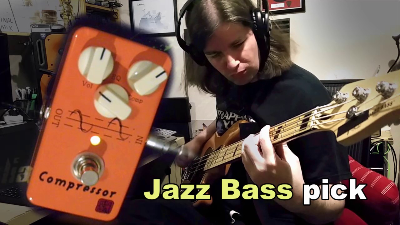 Moen AM-CP Compressor bass demo - YouTube