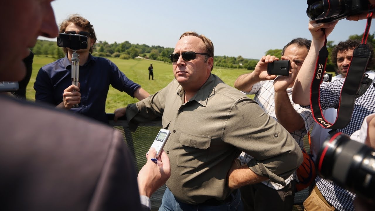 'InfoWars' host Alex Jones' deposition released - YouTube