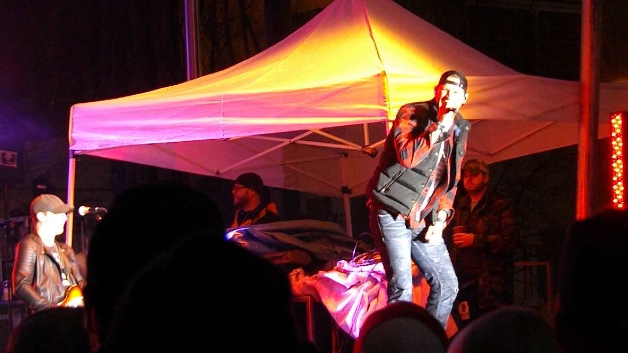 Chase Rice - Ready Set Roll (Live) - YouTube