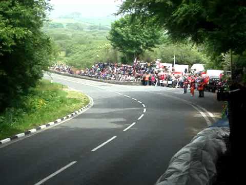 Isle of Man TT 2012 - Superbike Race - Gary Johnson - YouTube