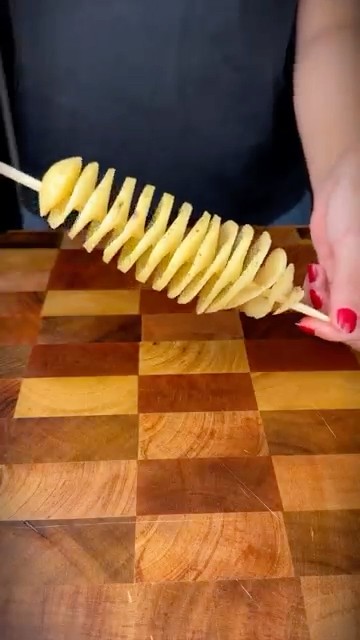Easy Viral Potato Spiral Hack - YouTube