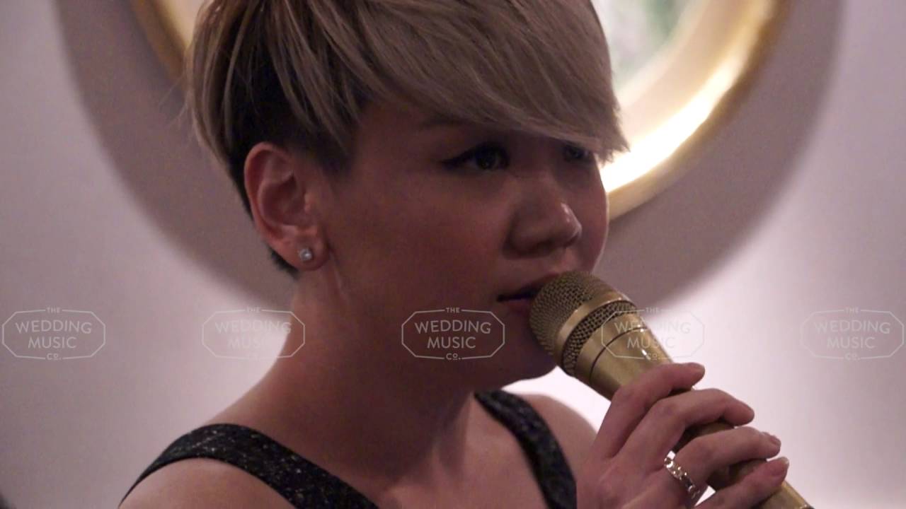 Chanel Pang & Jayden Chew Performs 最重要的決定 - YouTube