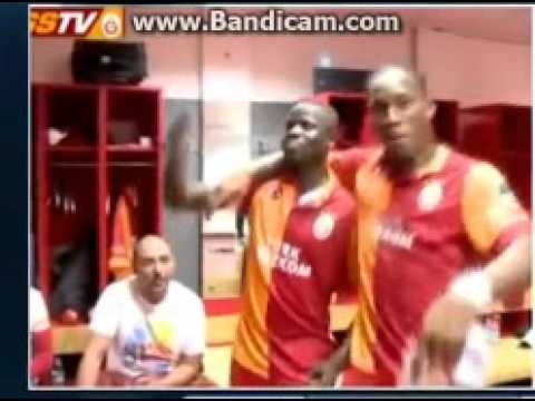 Eboue - Drogba