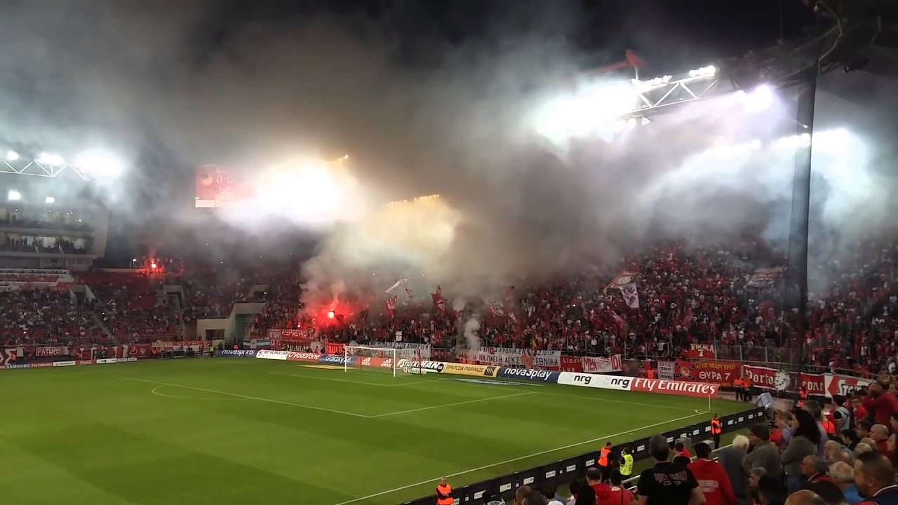 Gate 7 : Olympiakos - AEK Athens 17.10.2015 Atmosphere - YouTube