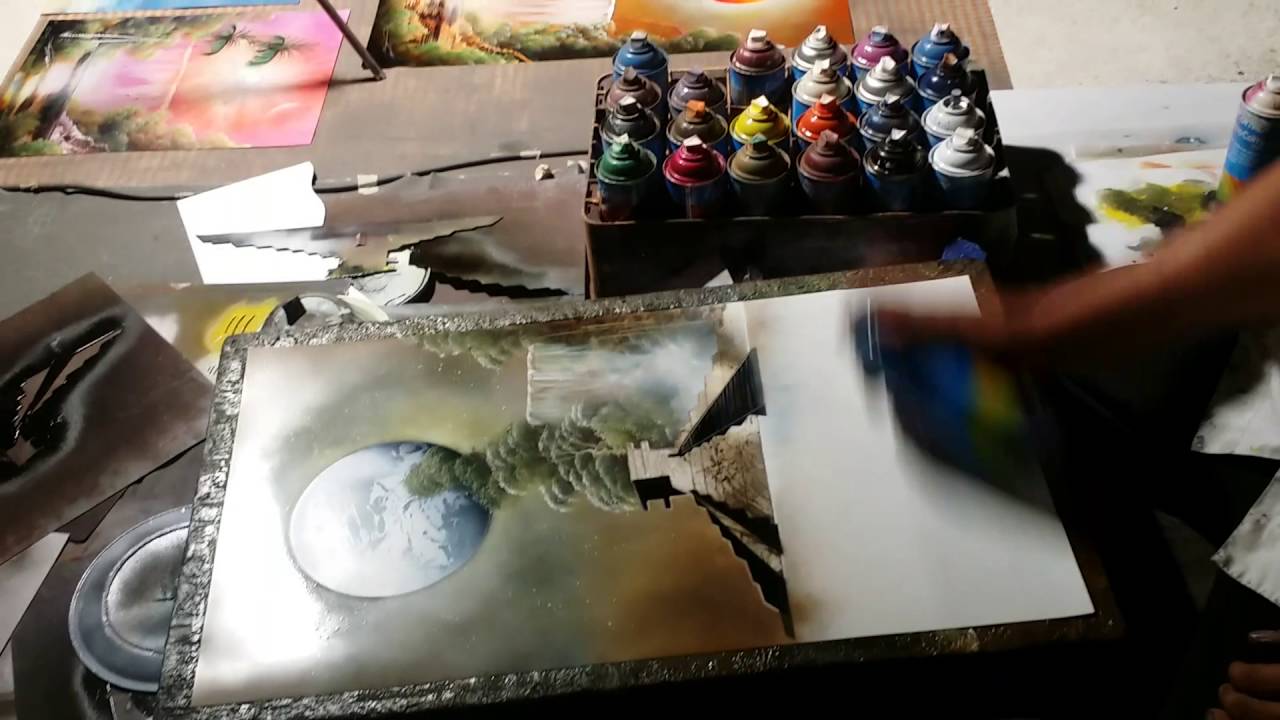 Painter in Mexico creates spray paint art! Fantastic - YouTube