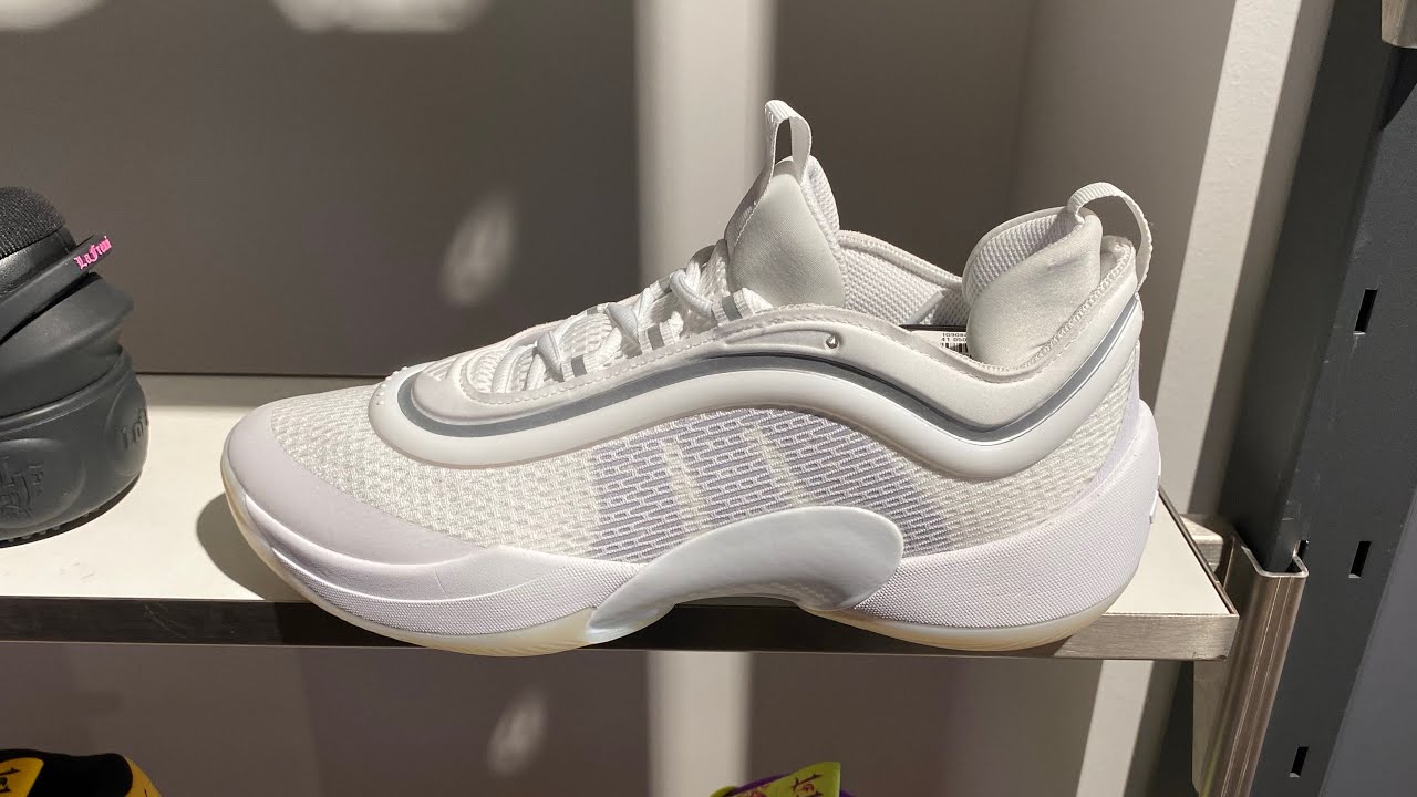 Adidas DON Issue 6 (Cloud White/Silver Metallic/Cloud White) - Style ...