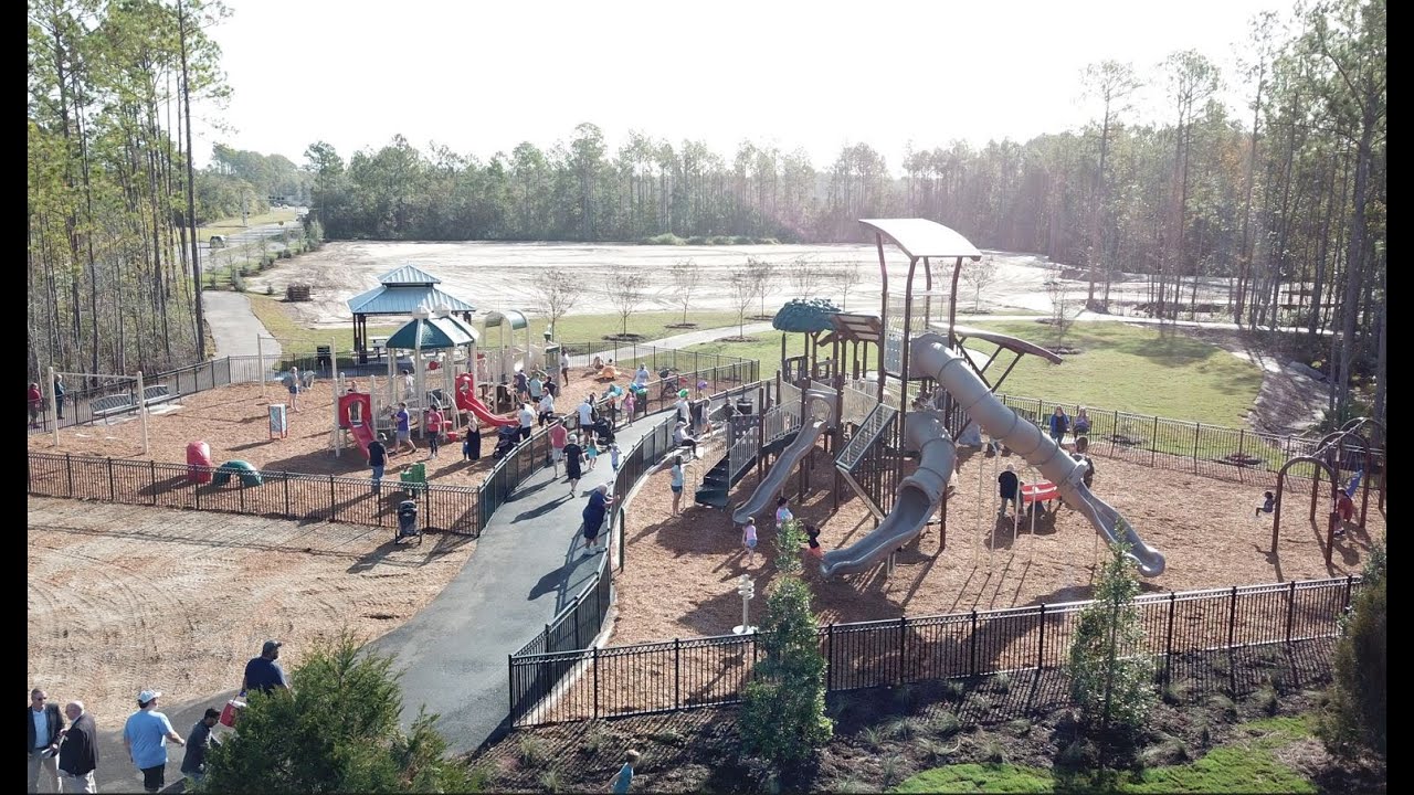 Nassau Crossing Grand Opening 11 5 22 - YouTube