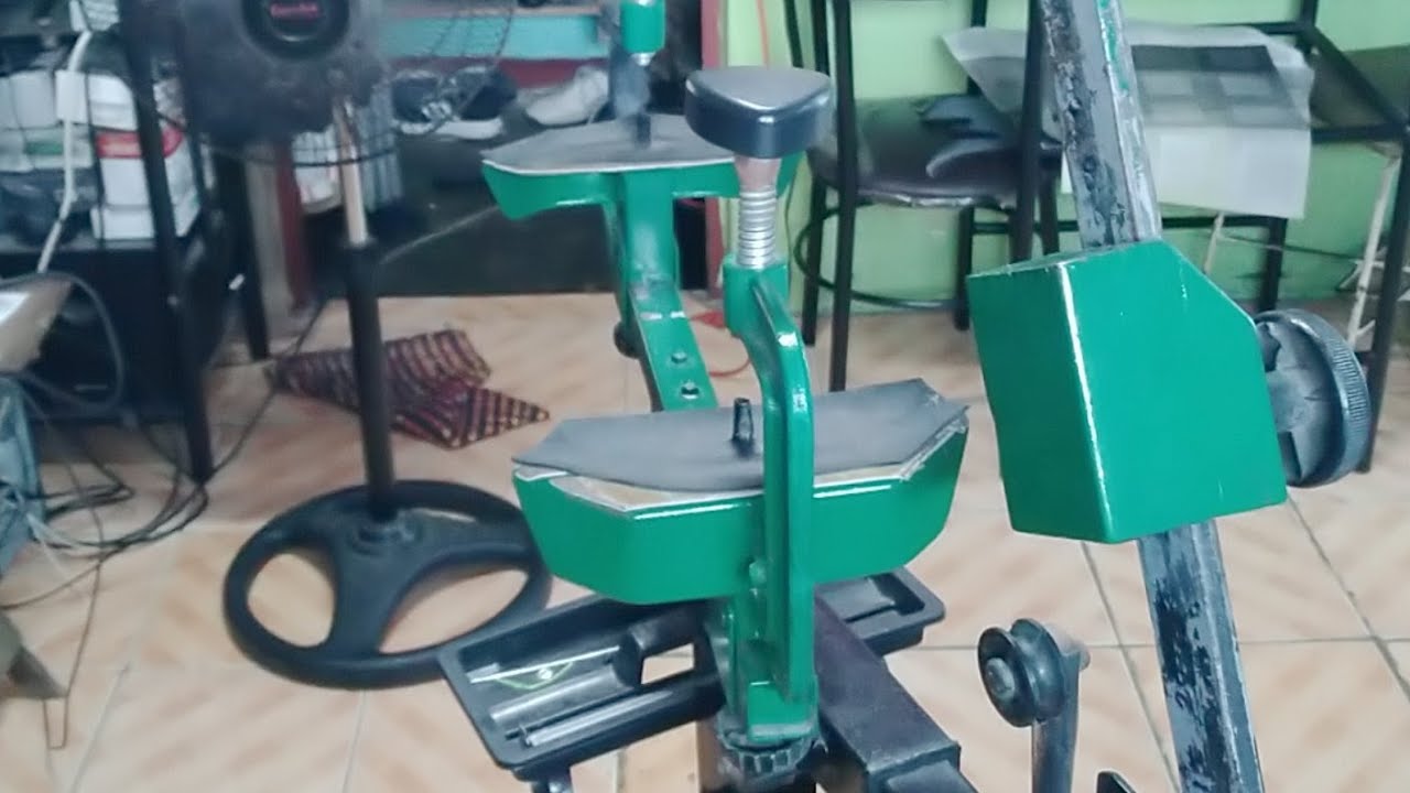 How to string Wilson K Factor Tennis Racket... - YouTube