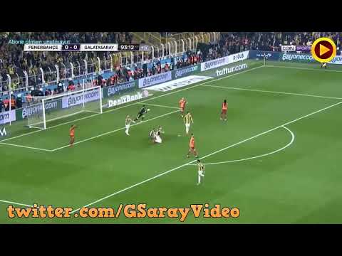 Tolga Ciğerci'nin kaçırdığı pozisyon sonrası Galatasaray'lılar