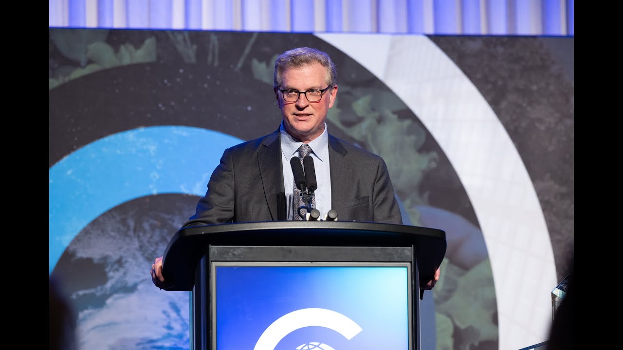 2024 Global Leadership Award Honoring United Airlines President Brett J ...
