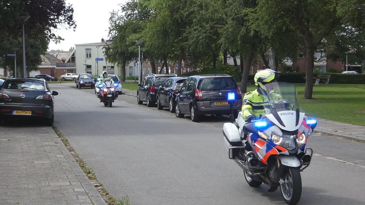 [13-6-2022] Politie motoren P1 naar een aanrijding - YouTube