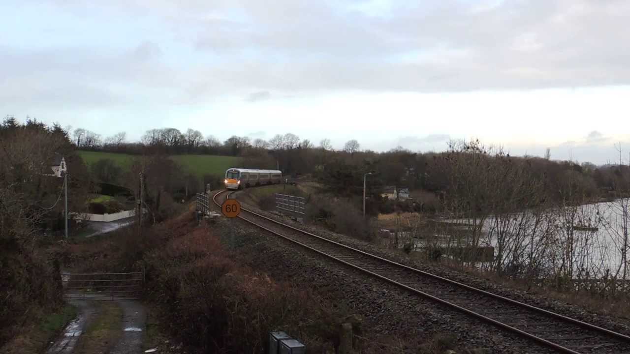 Dublin To Rosslare Train Set 22000 at Killurin Co Wexford 25 Jan 2014 ...