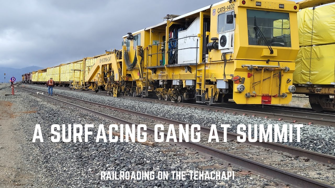 A Surfacing Gang Working at Summit on the Tehachapi - YouTube