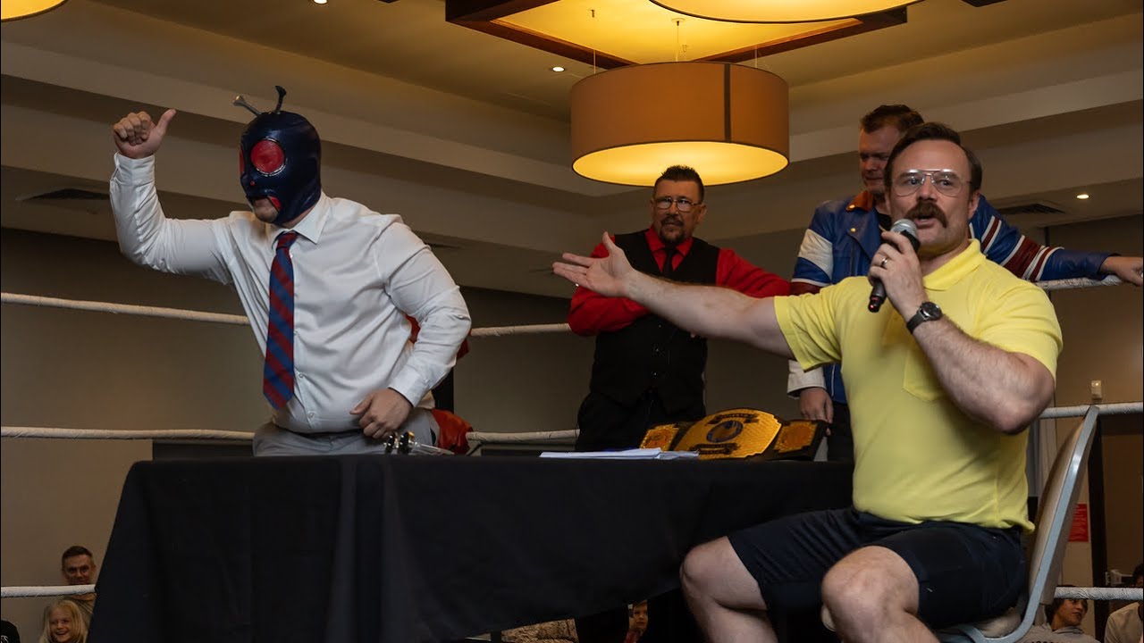 APW: Tyson Gibbs vs Fly Guy - YouTube