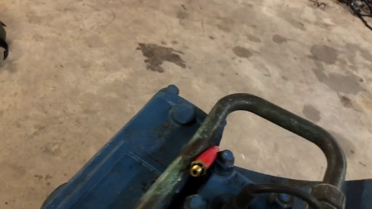 1942 Chris Craft Model K engine - YouTube