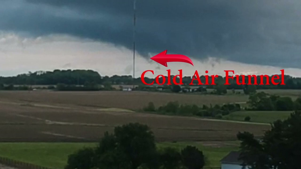 Cold Air Funnel with Rising Scud - YouTube