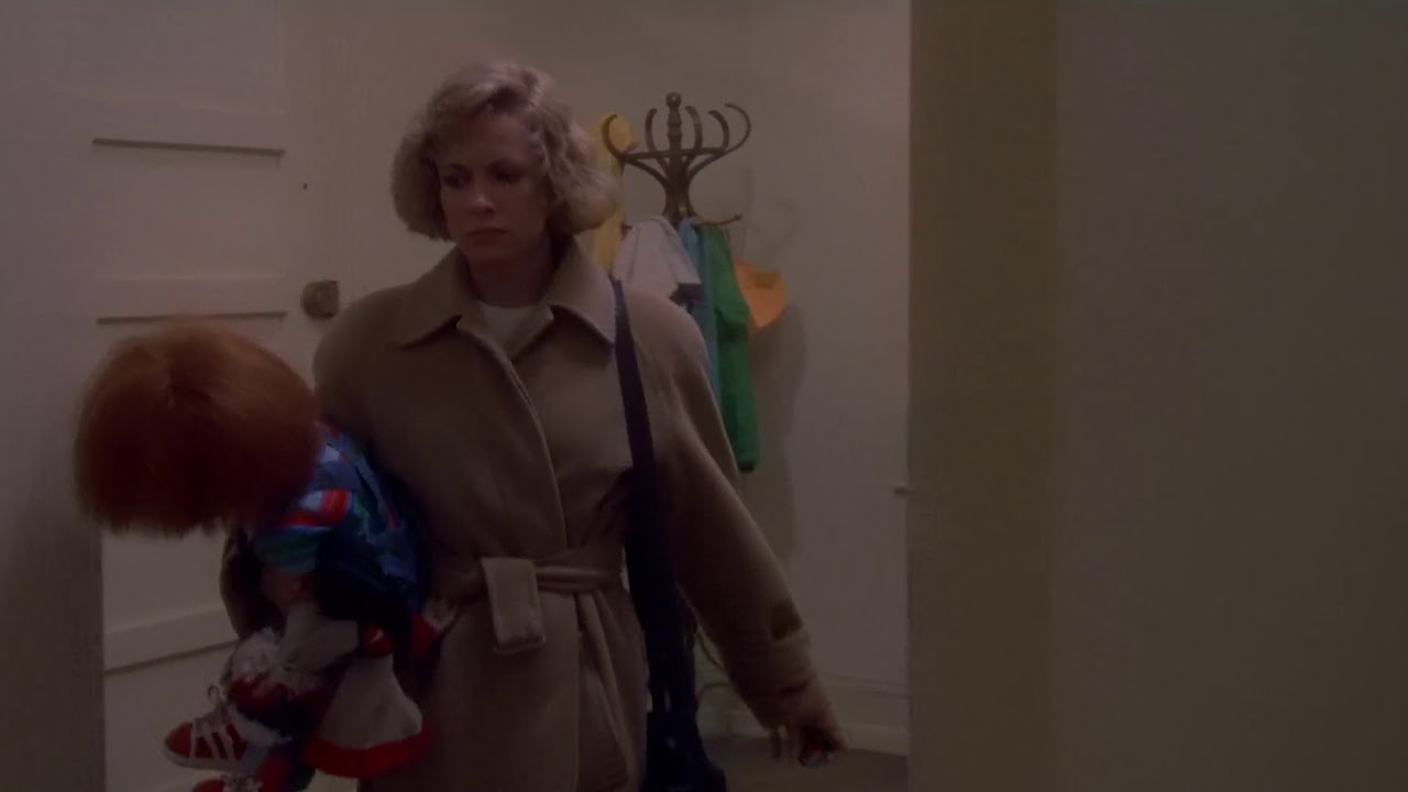 Child's Play 1988: Chucky Comes To Life [HD] - YouTube