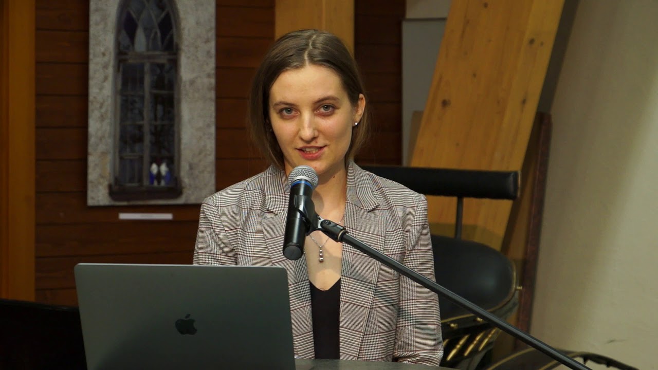 Tradicionālā vijoles spēle Latvijā. Lauma Bērza - YouTube