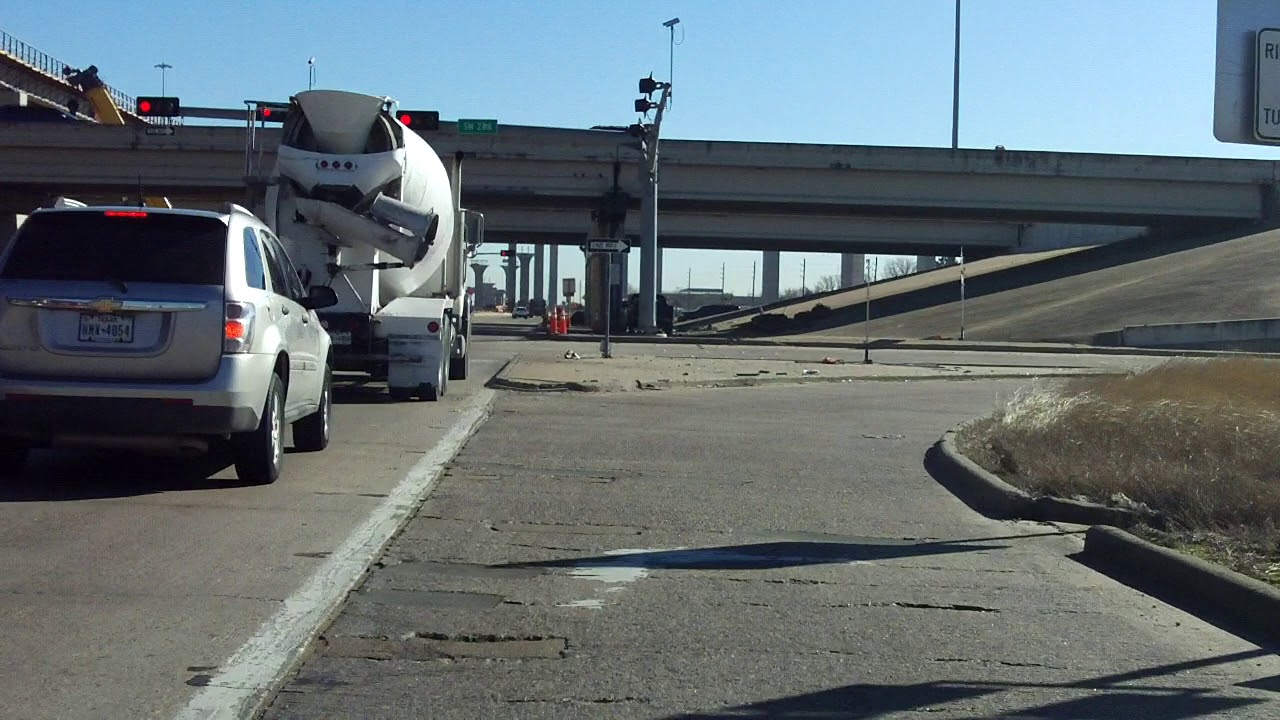 Sam Houston Tollway outer loop ramp to South Freeway (TX 288 ...