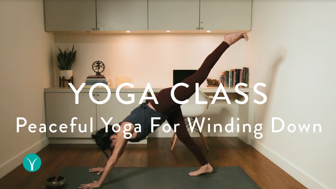 Peaceful Yoga for Winding Down — 15 MIN FLOW YOGA SEQUENCE - YouTube