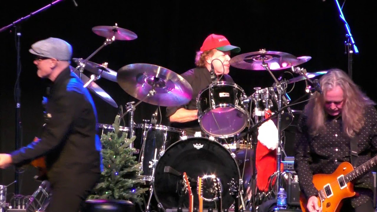 Michael Stanley and the Resonators - Opening 4 songs - 12-21-2019 - YouTube