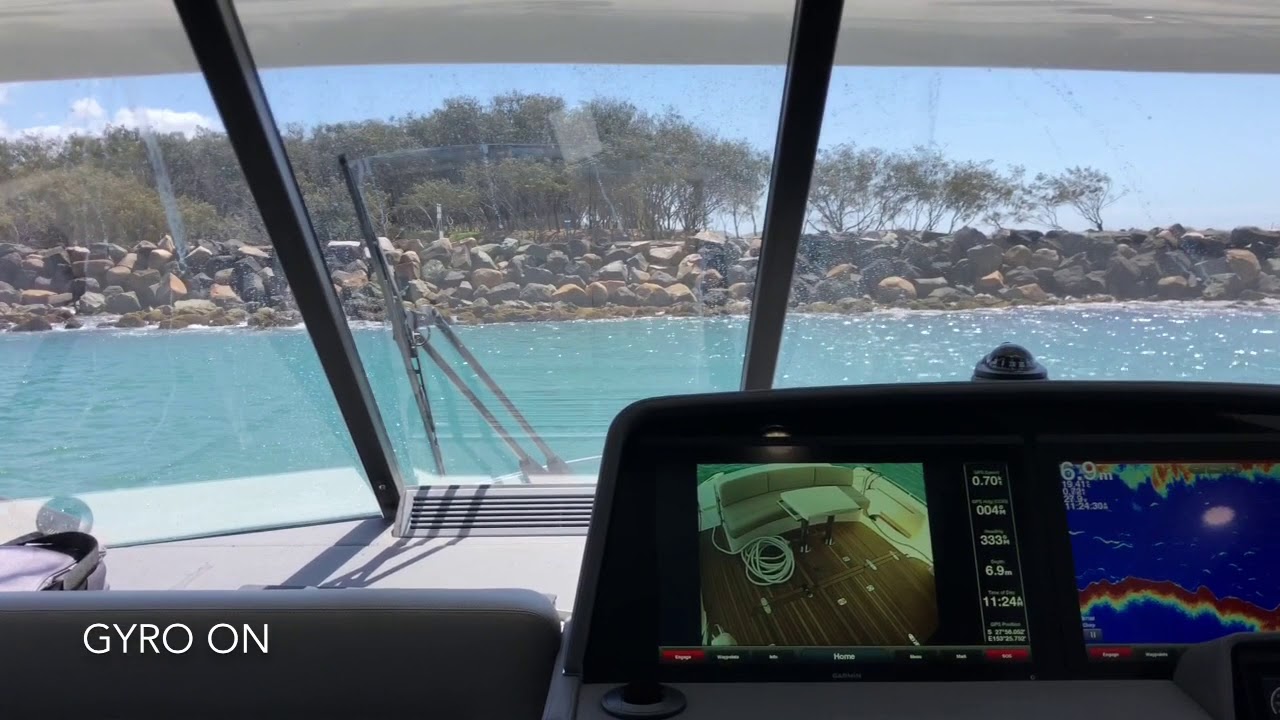 Quick Gyro Stabilizer - Maritimo 54 Sea trial - YouTube