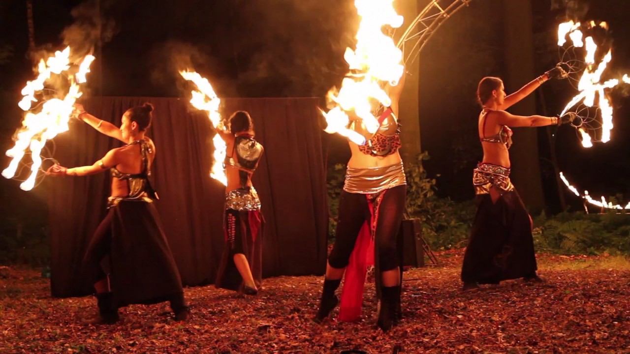 French fire dancer - APOPHIS fire Show with Showflamme @ warmer ...