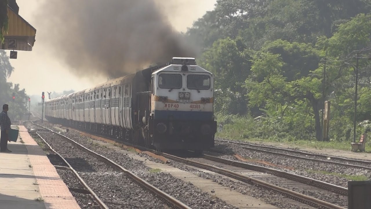 [IRFCA] Smoking EMD Beast WDP4D accelerating with Brahmaputra Mail ...