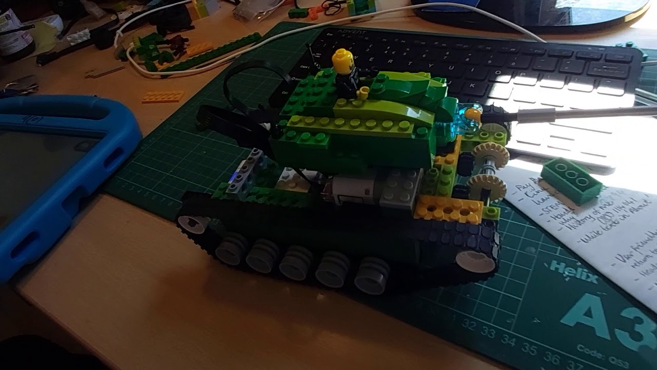 Success at last with making a motorised Lego tank - YouTube