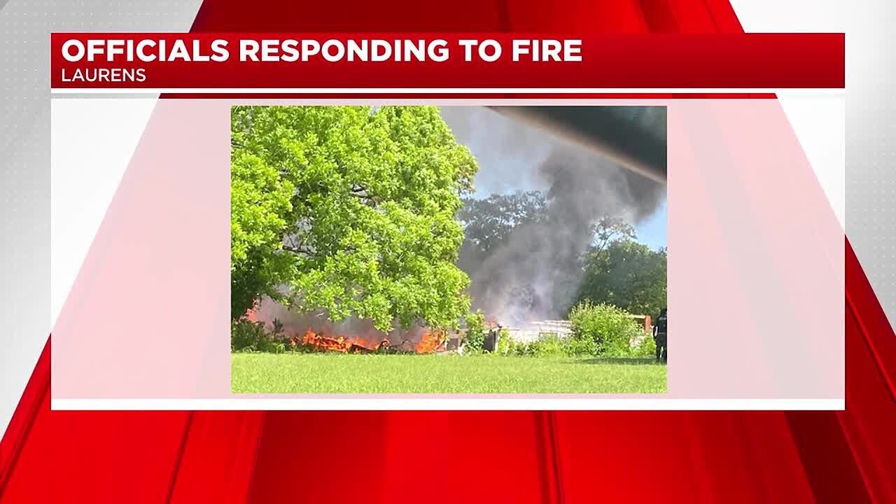 Officials responding to fire in Laurens - YouTube