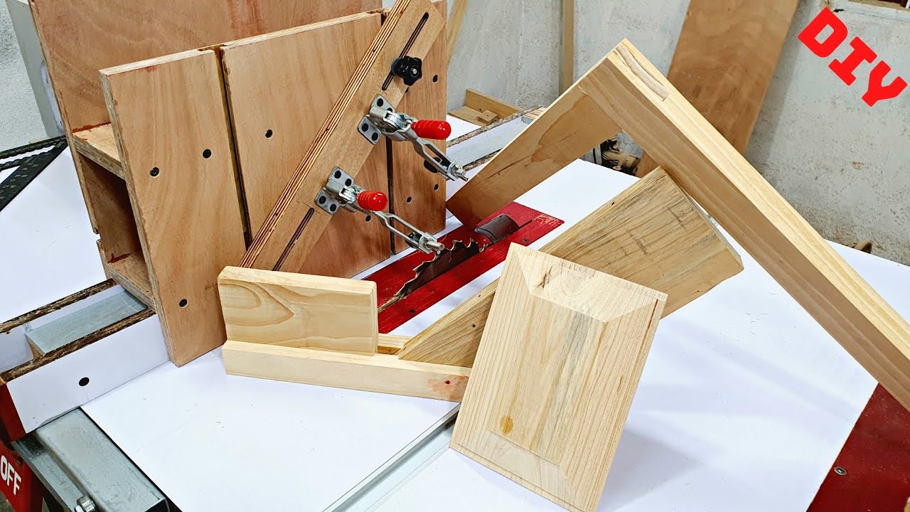 Simple Woodworking Techniques On A Table Saw || DIY Jigs For Fences ...