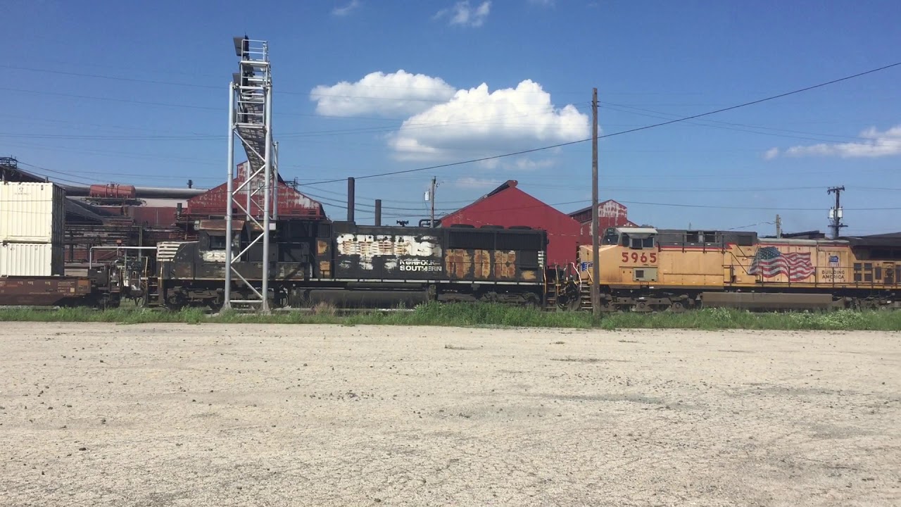 NS 2539 with UP and NS on a doublestack Weathered sd70 - YouTube