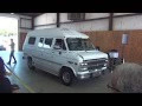 1992 Chevy G20 Camper Van 450.00 - YouTube