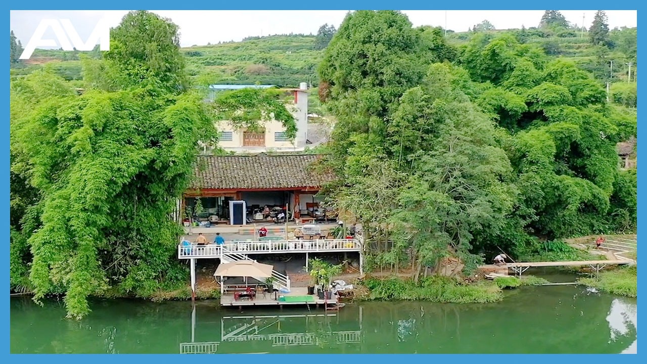 A genius renovates his grandfather's old riverside house and begins to ...