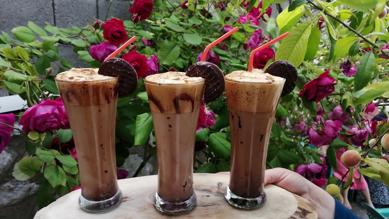 Kafja e Mengjesit Nes kafe me Akull - YouTube