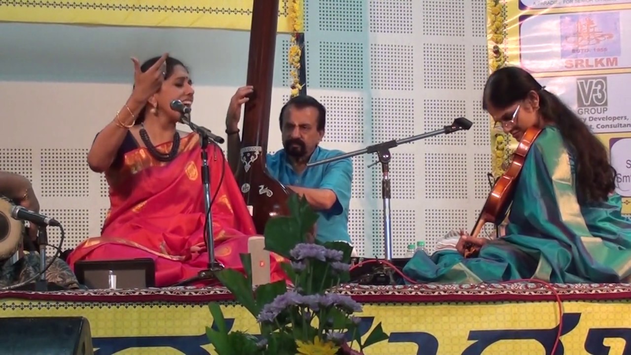 Amritha Murali - Charulatha Ramanujam- Thodi Raga Alapana - YouTube