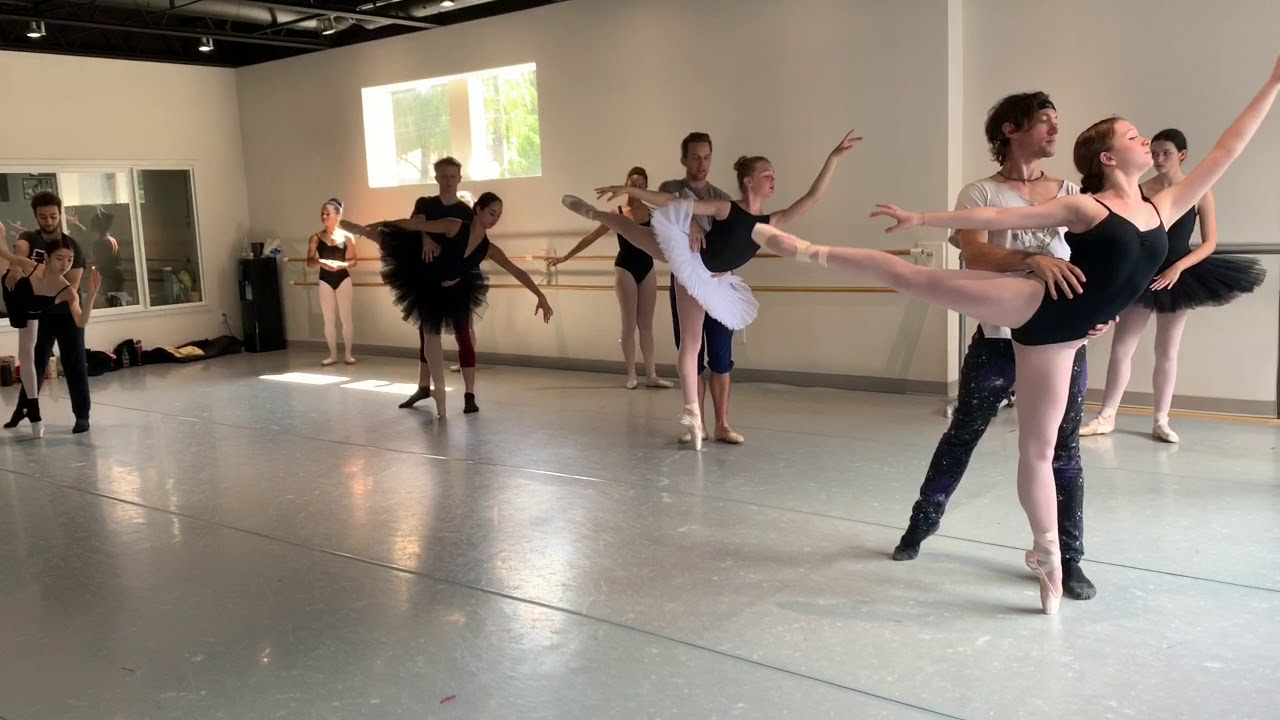 OIBA 2019 summer Intensive advanced ballet Pas de Deux class - YouTube