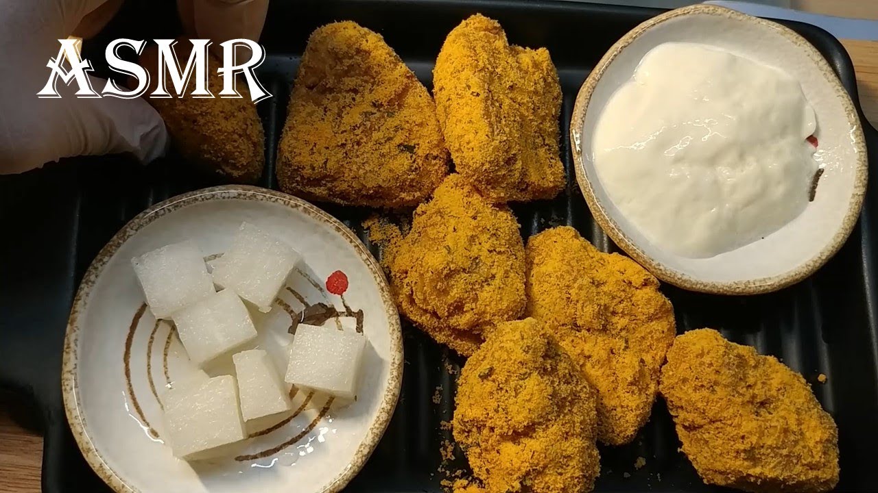 ASMR chicken mukbang KOREAN BHC (뿌링클)BBuringcle chicken - YouTube