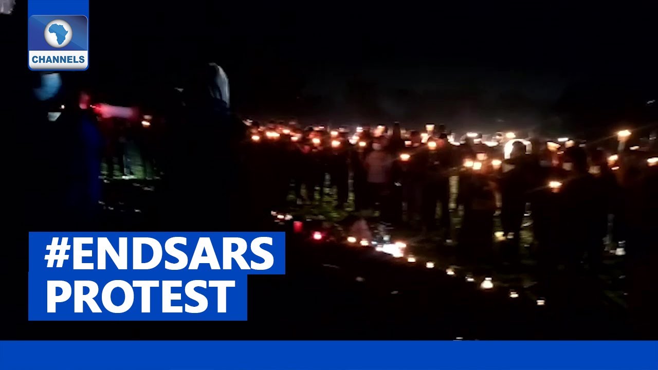 Protesters Gather At Lekki Toll Gate As Action Continues - YouTube