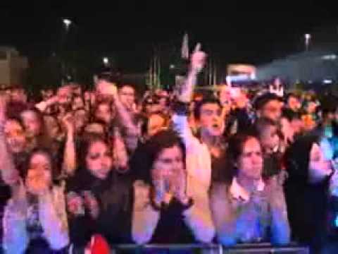 Serdar Ortaç Konserinde Ahmet Kaya Protestosu