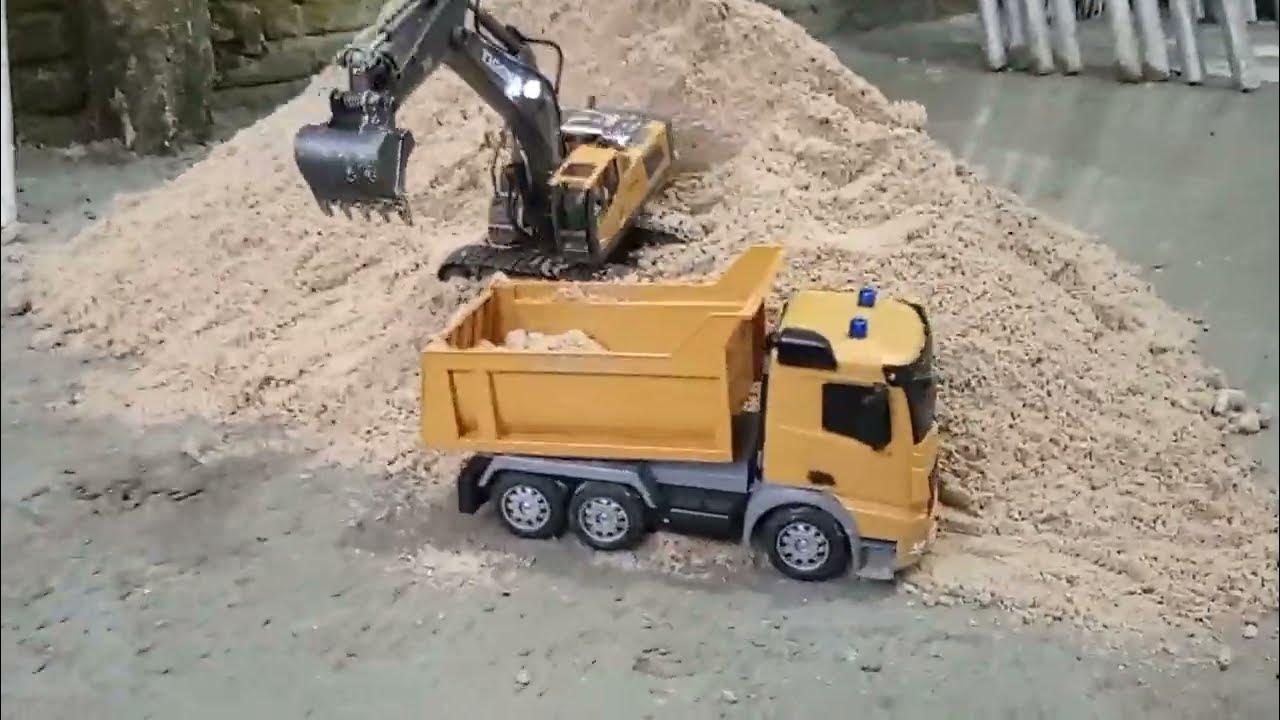 BERMAIN RC EXCAVATOR YIGONG YG258C - YouTube