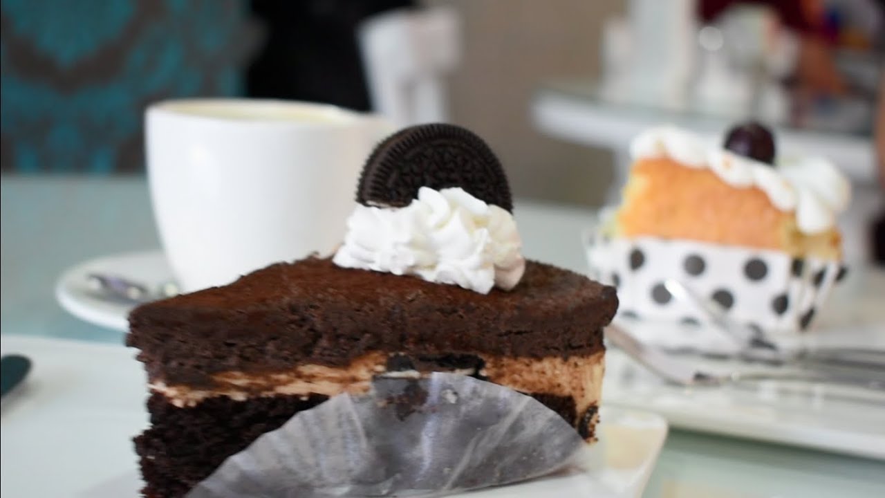 Iran • BEST Bakery in Shiraz - YouTube